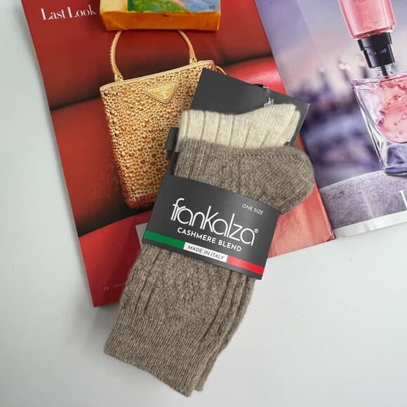 Thoughtful gifts for older women, from cozy comforts to memory ...