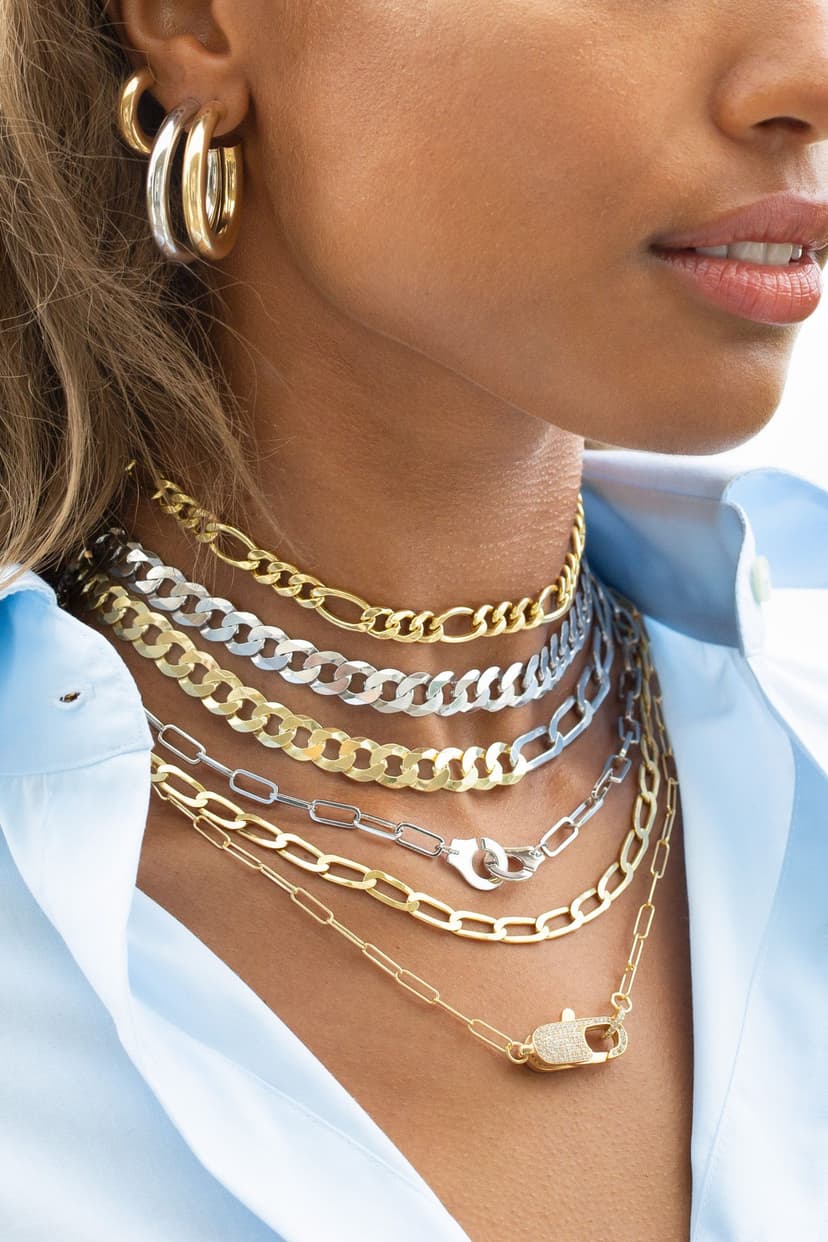City Streets Inspire Everyday Jewelry Trends: Mix Metals, Add Personal ...