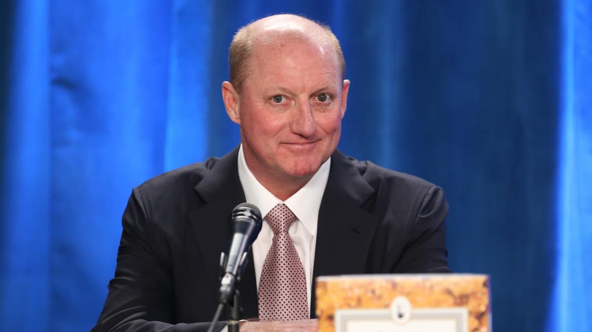 Greg Abel Takes Helm of Berkshire Hathaway as CEO | Prism News
