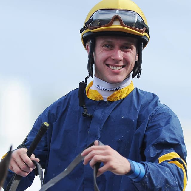 Dry Powder Dominates Gulfstream Feature, Wins by 6 3/4 Lengths | Prism News