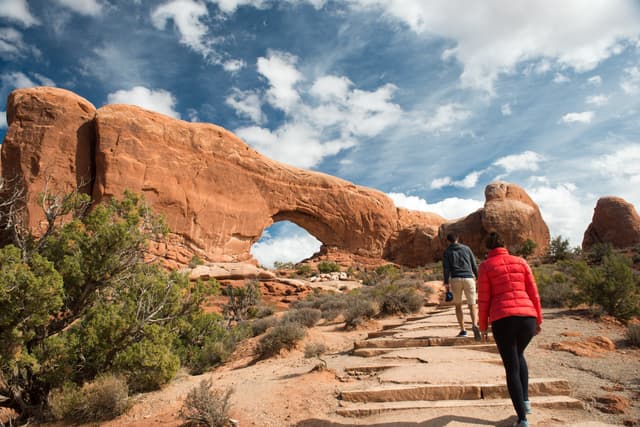 Arches Drops Reservation System, Sparking Debate Over Moab Crowding and ...